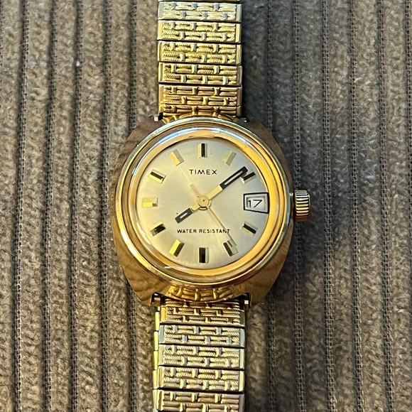 Timex | Accessories | Timex Gold Watch | Poshmark